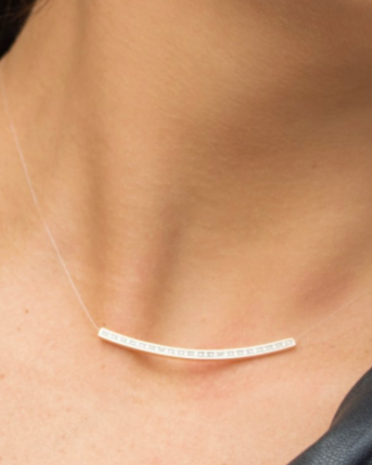 Horizontal Pave Diamond Gold Bar – Diamond Dots